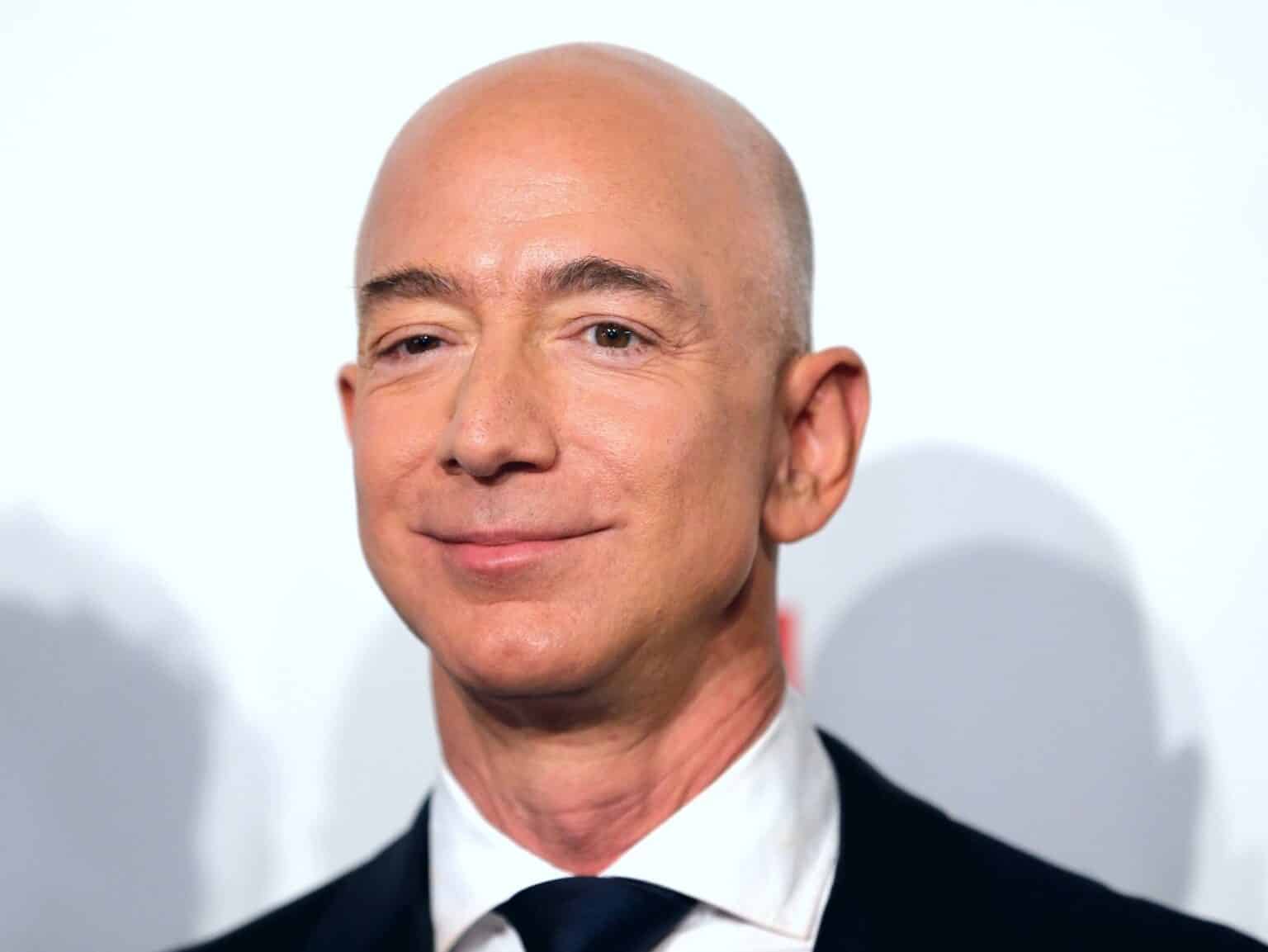 Jeff Bezos Net Worth (Updated 2024)